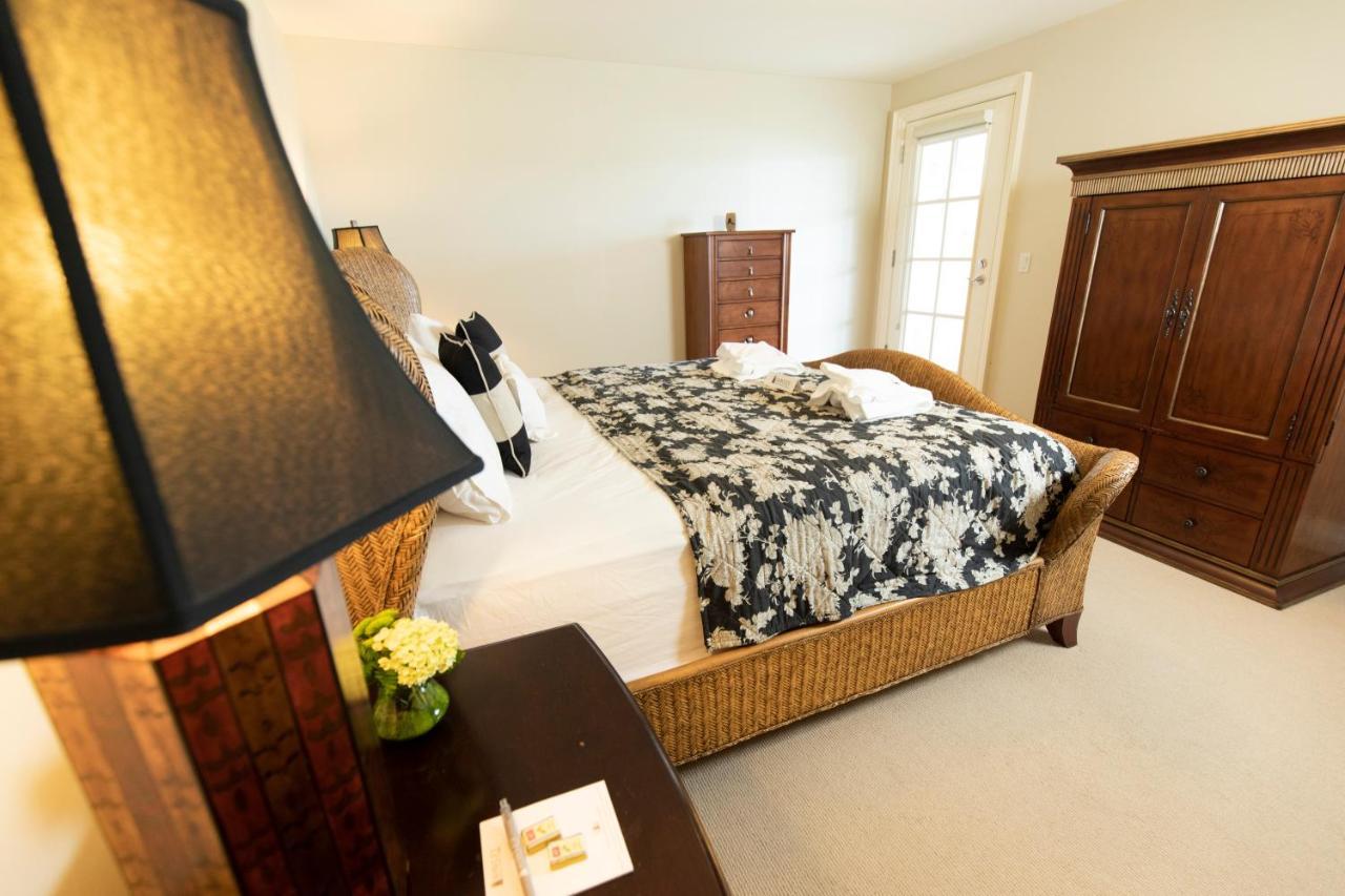 RAWLEY RESORT | ⋆⋆⋆⋆ | PORT SEVERN, CANADA | SEASON DEALS FROM $240